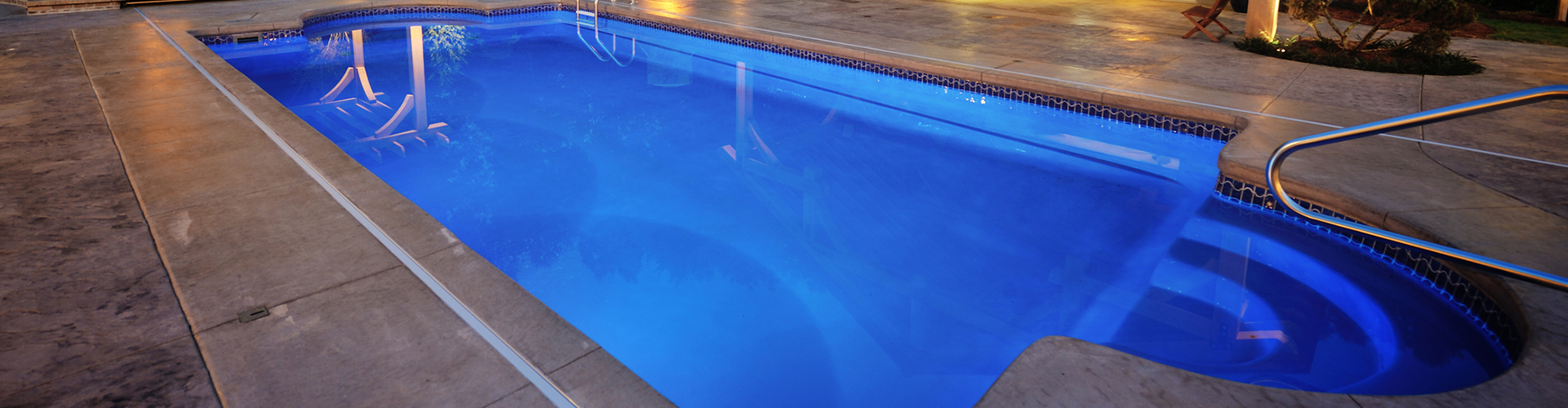 One Piece Fiberglass Pools - Riverton Custom Pools & Renovations